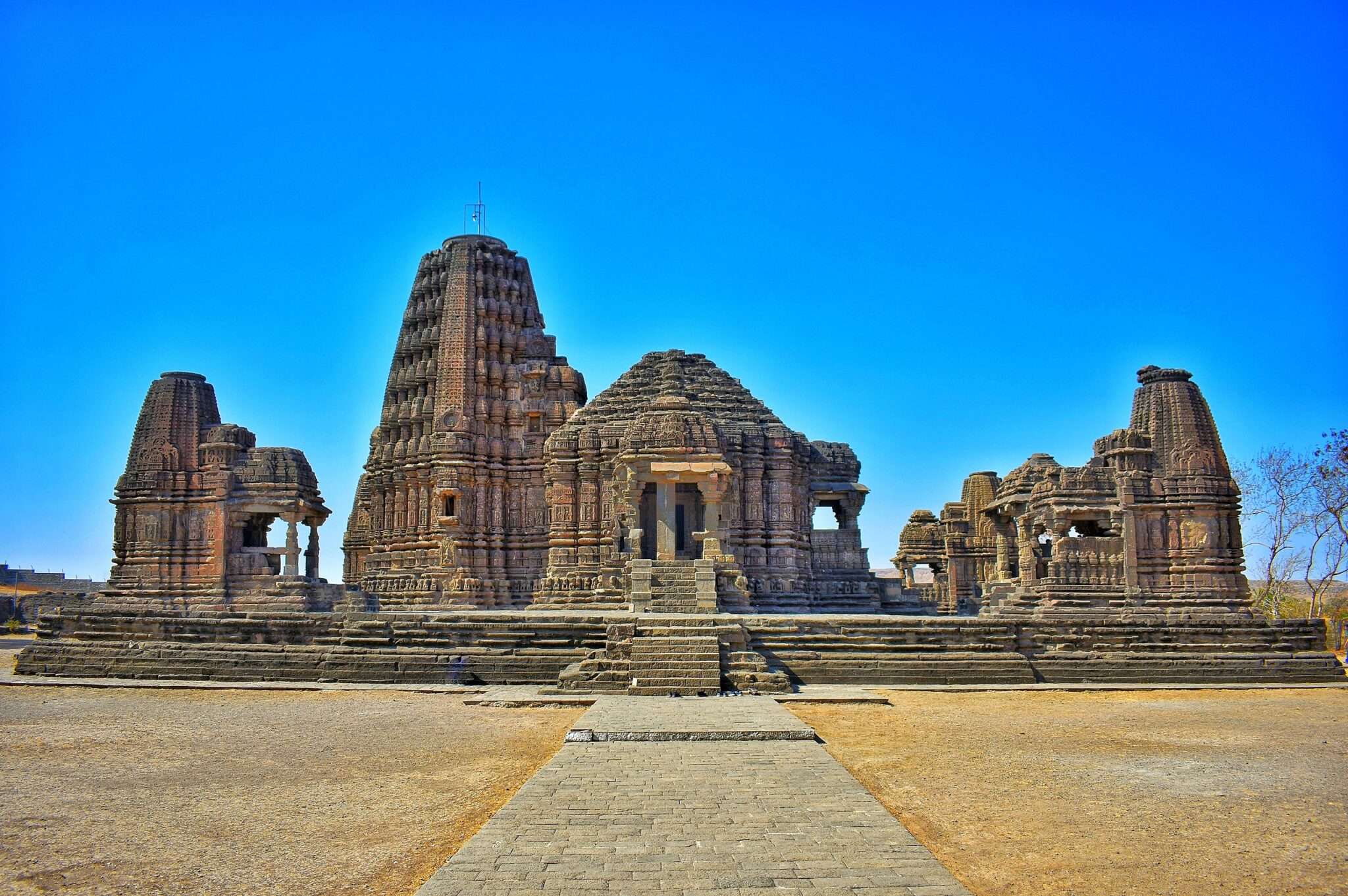 Gondeshwar Temple Sinnar, Nashik - Travel Guide